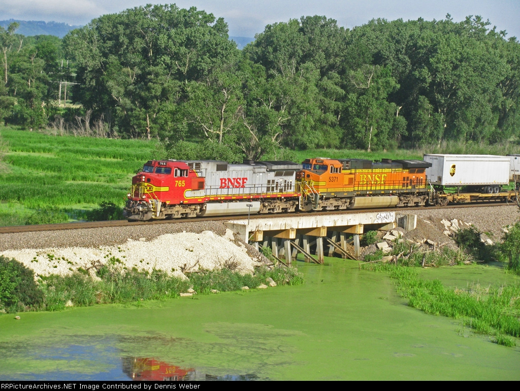BNSF 765, BNSF's Aurora Sub.